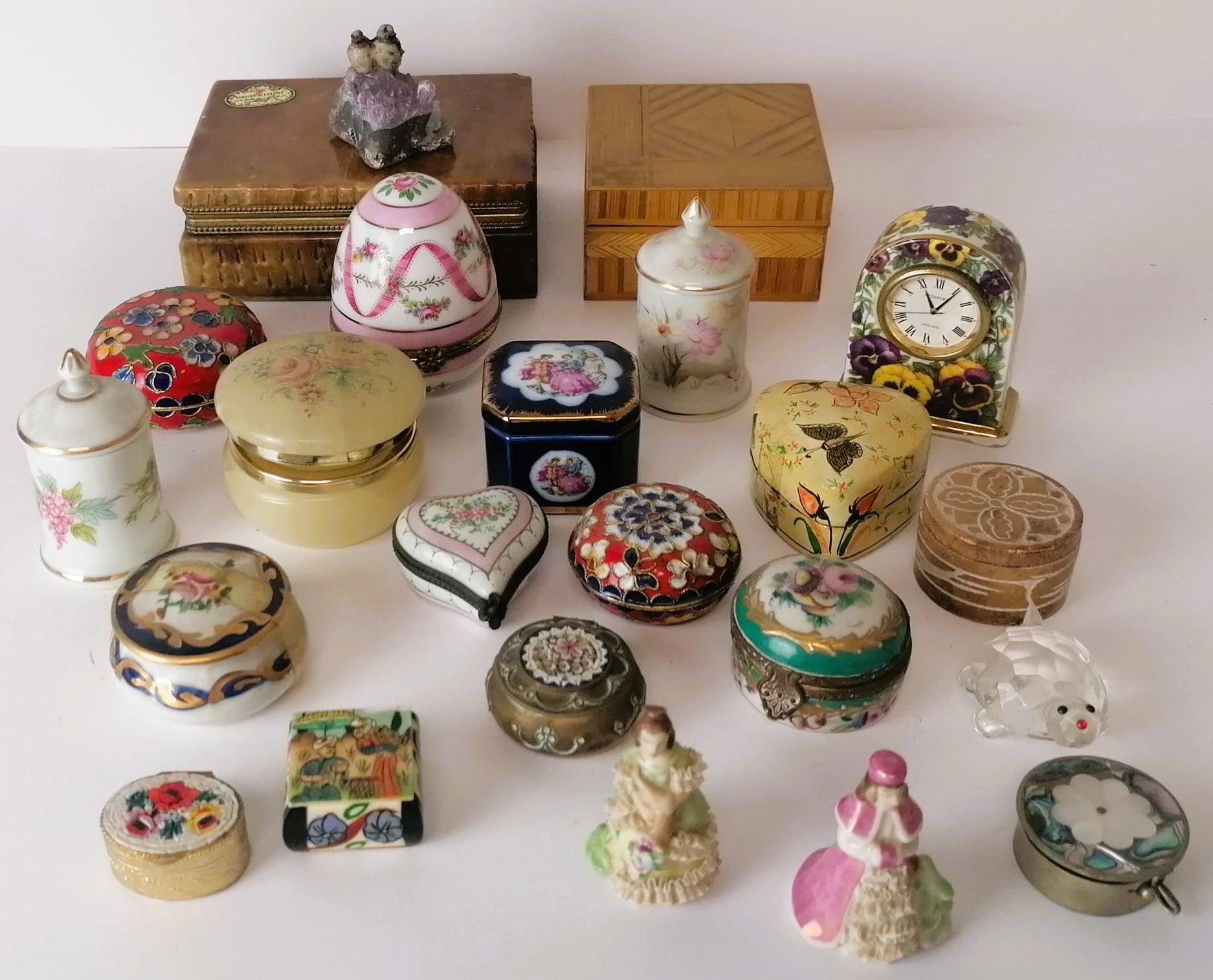 Lote de caixas diversas | Bidding